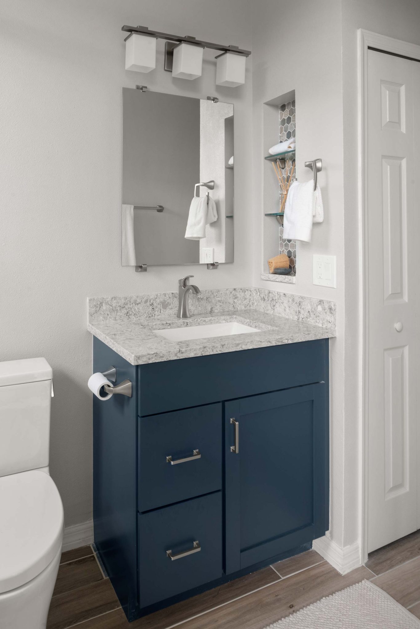 10 Bathrooms with Blue Vanities You’ll Love - S&W Kitchens